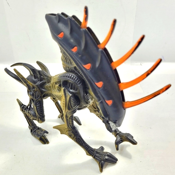 kenner | Toys | Vtg Aliens 994 Kennet Wild Boar Xenomorph Action Figure ...